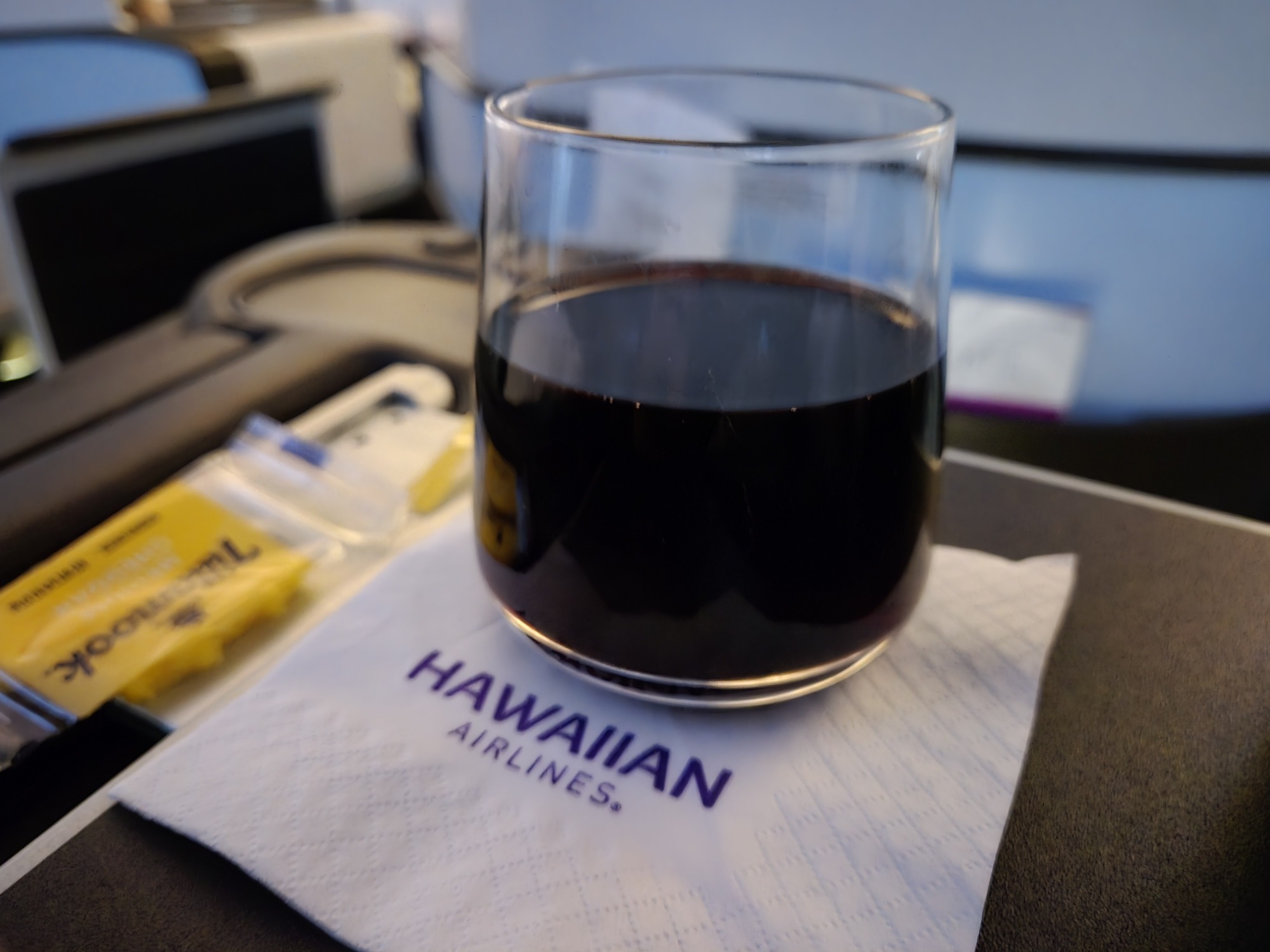 ハワイアン航空のビジネスクラスでホノルル⇒羽田へ（フライト編）｜HNL⇒HA457⇒HND - 酒走（しゅRUN）ブログ