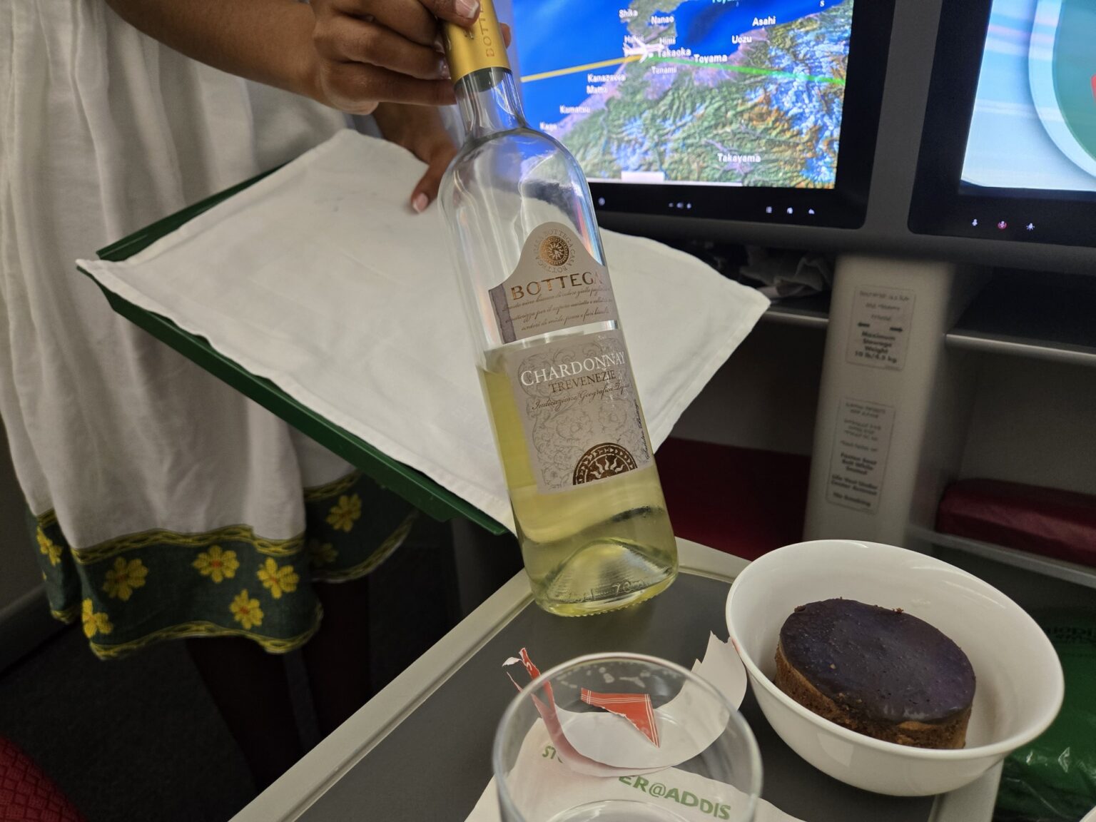 エチオピア航空のビジネスクラスでソウル⇒成田へ（フライト編）｜INC⇒ET672⇒NRT - 酒走（しゅRUN）ブログ
